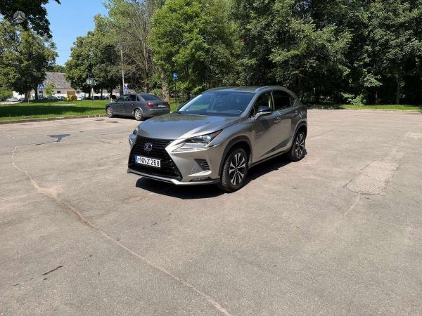 Grey Lexus NX 300h 2021 in Vilnius, with an engine capacity of 2.49 L and mileage of 87 thousand km for 31900 €, photo 2 on AUTOMOTO.COM.LV