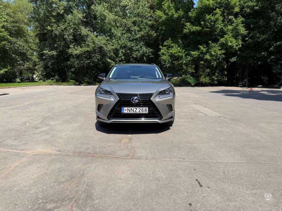 Grey Lexus NX 300h 2021 in Vilnius, with an engine capacity of 2.49 L and mileage of 87 thousand km for 31900 €, photo 5 on AUTOMOTO.COM.LV