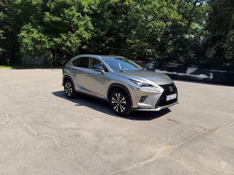 Grey Lexus NX 300h 2021 in Vilnius, with an engine capacity of 2.49 L and mileage of 87 thousand km for 31900 €, photo 6 on AUTOMOTO.COM.LV