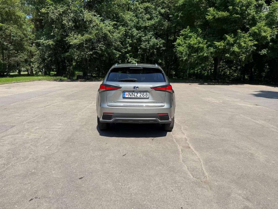 Grey Lexus NX 300h 2021 in Vilnius, with an engine capacity of 2.49 L and mileage of 87 thousand km for 31900 €, photo 11 on AUTOMOTO.COM.LV