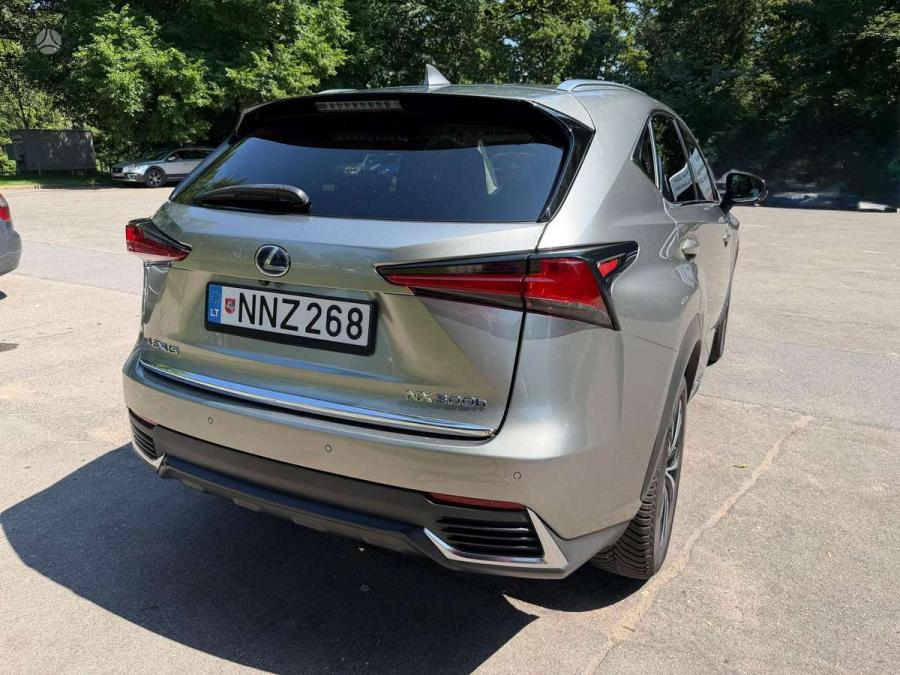 Grey Lexus NX 300h 2021 in Vilnius, with an engine capacity of 2.49 L and mileage of 87 thousand km for 31900 €, photo 38 on AUTOMOTO.COM.LV