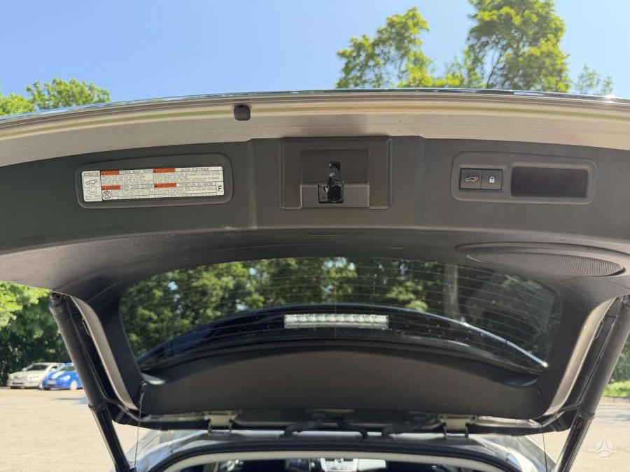 Grey Lexus NX 300h 2021 in Vilnius, with an engine capacity of 2.49 L and mileage of 87 thousand km for 31900 €, photo 40 on AUTOMOTO.COM.LV