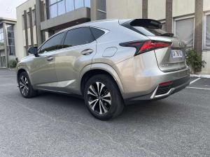 Grey Lexus NX 300h 2021 in Vilnius, with an engine capacity of 0.00 L and mileage of 122 thousand km for 25750 €, photo 4 on AUTOMOTO.COM.LV