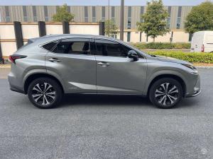 Grey Lexus NX 300h 2021 in Vilnius, with an engine capacity of 0.00 L and mileage of 122 thousand km for 25750 €, photo 7 on AUTOMOTO.COM.LV