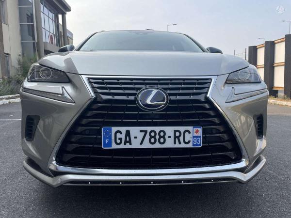 Серый Лексус NX 300h 2021 в Вильнюс, объемом двигателя 0.00 л и пробегом 122 тыс. км за 25750 €, фото 8 на AUTOMOTO.COM.LV