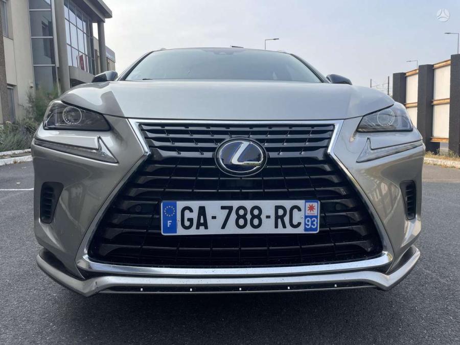 Grey Lexus NX 300h 2021 in Vilnius, with an engine capacity of 0.00 L and mileage of 122 thousand km for 25750 €, photo 9 on AUTOMOTO.COM.LV