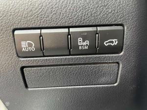 Grey Lexus NX 300h 2021 in Vilnius, with an engine capacity of 0.00 L and mileage of 122 thousand km for 25750 €, photo 19 on AUTOMOTO.COM.LV