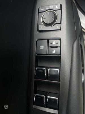 Grey Lexus NX 300h 2021 in Vilnius, with an engine capacity of 0.00 L and mileage of 122 thousand km for 25750 €, photo 30 on AUTOMOTO.COM.LV