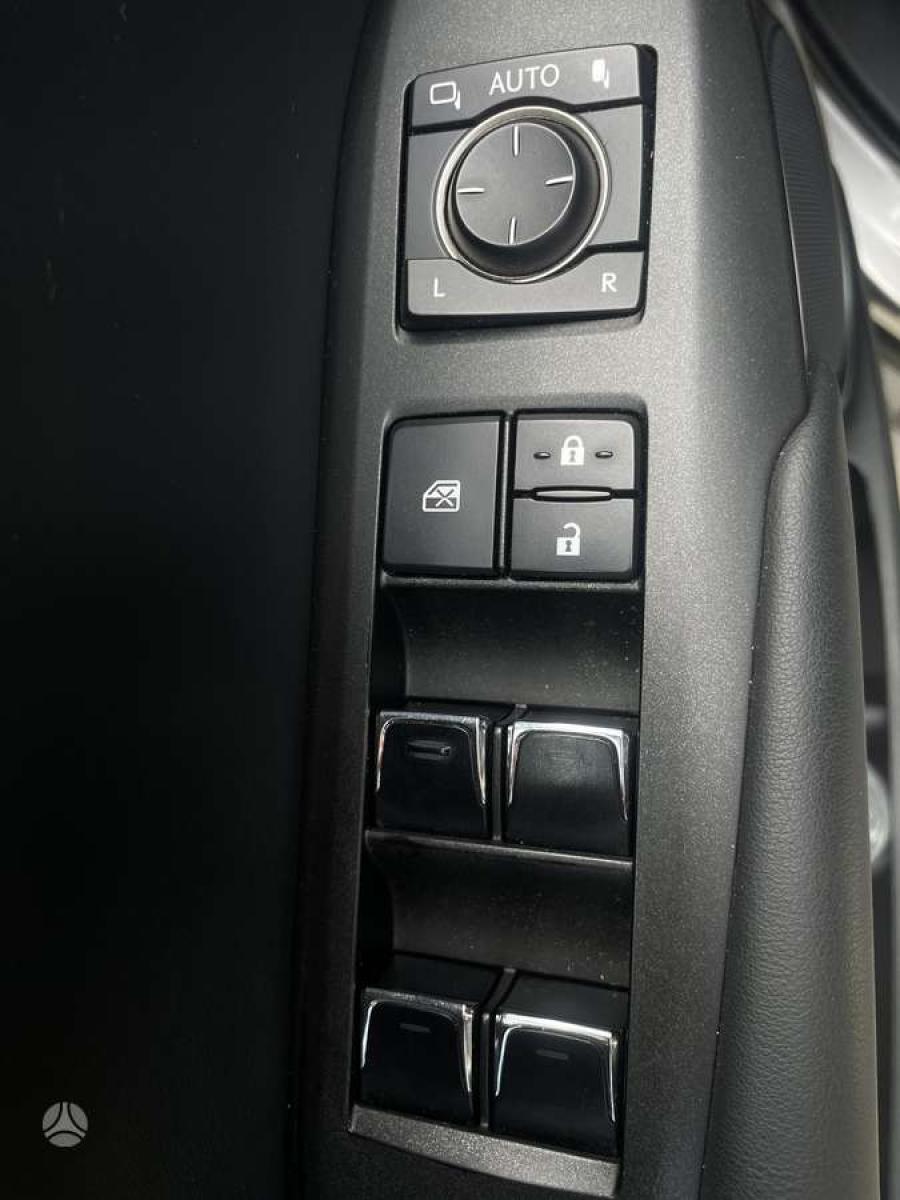 Grey Lexus NX 300h 2021 in Vilnius, with an engine capacity of 0.00 L and mileage of 122 thousand km for 25750 €, photo 30 on AUTOMOTO.COM.LV