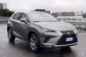 Grey Lexus NX 300h 2021 in Vilnius, with an engine capacity of 2.49 L and mileage of 139 thousand km for 27855 €, photo 4 on AUTOMOTO.COM.LV