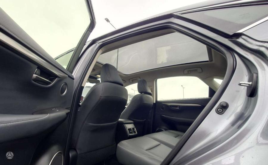 Grey Lexus NX 300h 2021 in Vilnius, with an engine capacity of 2.49 L and mileage of 139 thousand km for 27855 €, photo 6 on AUTOMOTO.COM.LV