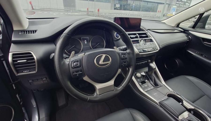 Grey Lexus NX 300h 2021 in Vilnius, with an engine capacity of 2.49 L and mileage of 139 thousand km for 27855 €, photo 9 on AUTOMOTO.COM.LV