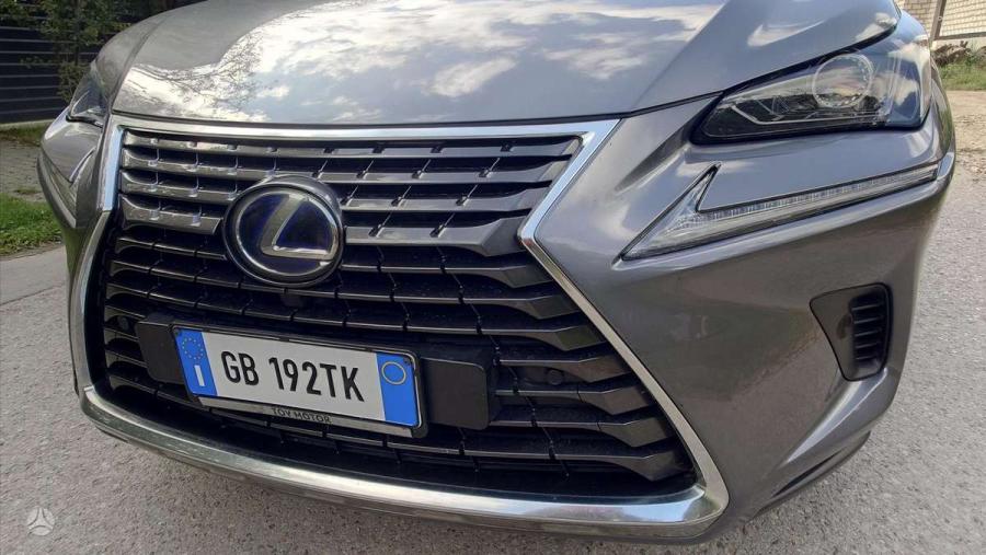 Grey Lexus NX 300h 2021 in Vilnius, with an engine capacity of 2.49 L and mileage of 139 thousand km for 27855 €, photo 16 on AUTOMOTO.COM.LV