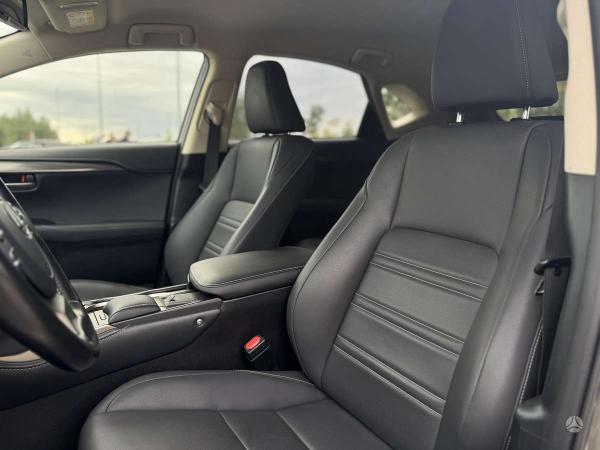 Grey Lexus NX 300h 2021 in Vilnius, with an engine capacity of 2.49 L and mileage of 127 thousand km for 29500 €, photo 10 on AUTOMOTO.COM.LV