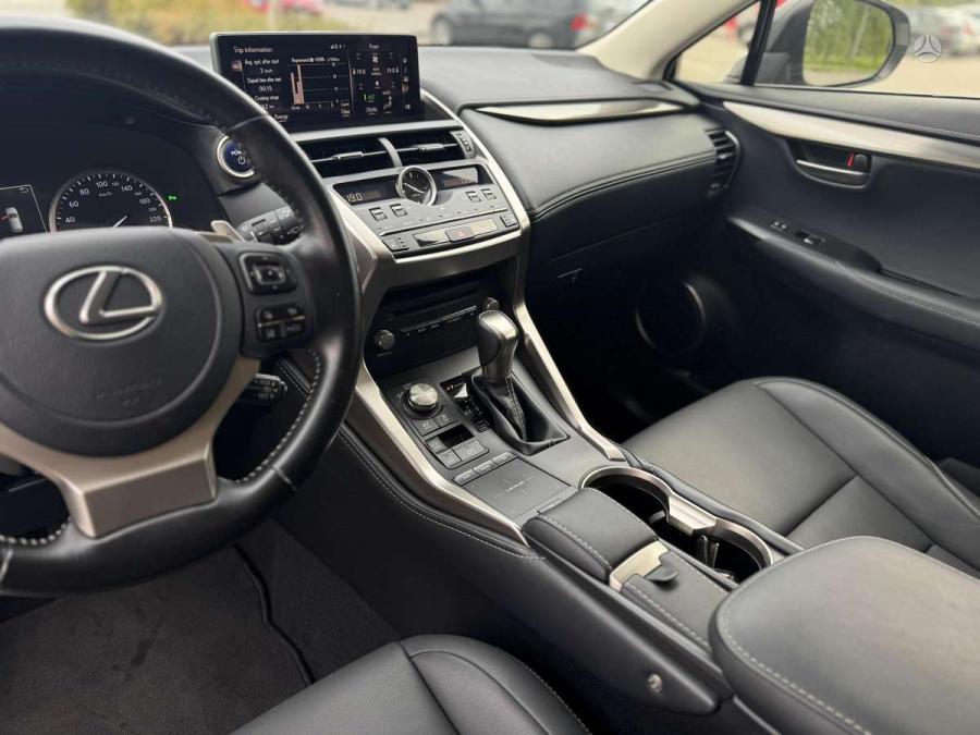 Grey Lexus NX 300h 2021 in Vilnius, with an engine capacity of 2.49 L and mileage of 127 thousand km for 29500 €, photo 17 on AUTOMOTO.COM.LV