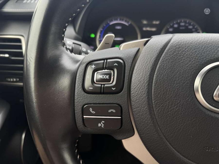 Grey Lexus NX 300h 2021 in Vilnius, with an engine capacity of 2.49 L and mileage of 127 thousand km for 29500 €, photo 18 on AUTOMOTO.COM.LV