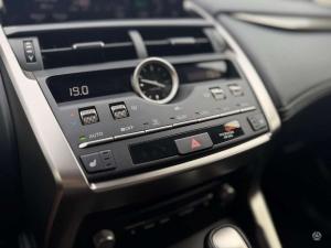 Grey Lexus NX 300h 2021 in Vilnius, with an engine capacity of 2.49 L and mileage of 127 thousand km for 29500 €, photo 21 on AUTOMOTO.COM.LV