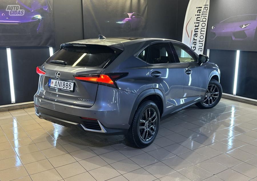 Серый Лексус NX 300h 2021 в Авиженяй, объемом двигателя 2.50 л и пробегом 131 тыс. км за 27550 €, фото 3 на AUTOMOTO.COM.LV