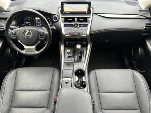 Серый Лексус NX 300h 2021 в Авиженяй, объемом двигателя 2.50 л и пробегом 131 тыс. км за 27550 €, фото 4 на AUTOMOTO.COM.LV