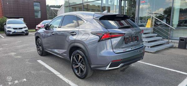 Grey Lexus NX 300h 2022 in Vilnius, with an engine capacity of 2.49 L and mileage of 110 thousand km for 30650 €, photo 4 on AUTOMOTO.COM.LV
