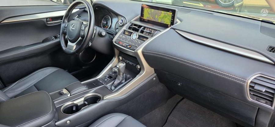 Серый Лексус NX 300h 2022 в Вильнюс, объемом двигателя 2.49 л и пробегом 110 тыс. км за 30650 €, фото 24 на AUTOMOTO.COM.LV