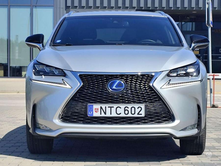 Pelēks Lexus NX 300h 2015 Šauļi, ar dzinēja tilpumu 2.50 L un nobraukumu 157 tūkst. km par 19500 €, foto 3 vietnē AUTOMOTO.COM.LV