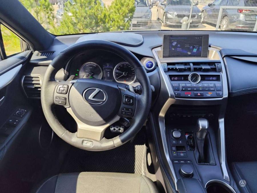 Pelēks Lexus NX 300h 2015 Šauļi, ar dzinēja tilpumu 2.50 L un nobraukumu 157 tūkst. km par 19500 €, foto 12 vietnē AUTOMOTO.COM.LV