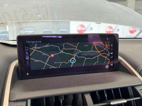 Grey Lexus NX 300h 2021 in Kaunas, with an engine capacity of 2.50 L and mileage of 120 thousand km for 20900 €, photo 10 on AUTOMOTO.COM.LV