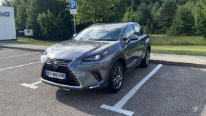 Lexus NX 300h 2018 in Vilnius, with an engine capacity of 2.50 L and mileage of 153 thousand km for 23800 €, photo  on AUTOMOTO.COM.LV