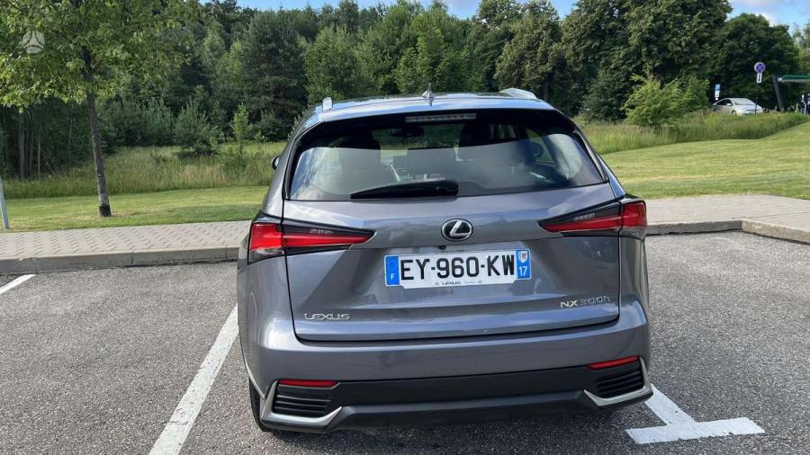 Lexus NX 300h 2018 Viļņa, ar dzinēja tilpumu 2.50 L un nobraukumu 153 tūkst. km par 23800 €, foto 5 vietnē AUTOMOTO.COM.LV