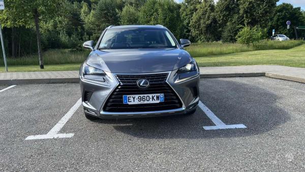 Lexus NX 300h 2018 in Vilnius, with an engine capacity of 2.50 L and mileage of 153 thousand km for 23800 €, photo 8 on AUTOMOTO.COM.LV