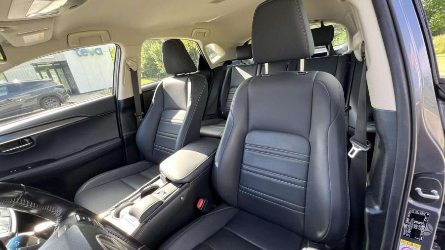 Lexus NX 300h 2018 Viļņa, ar dzinēja tilpumu 2.50 L un nobraukumu 153 tūkst. km par 23800 €, foto 12 vietnē AUTOMOTO.COM.LV