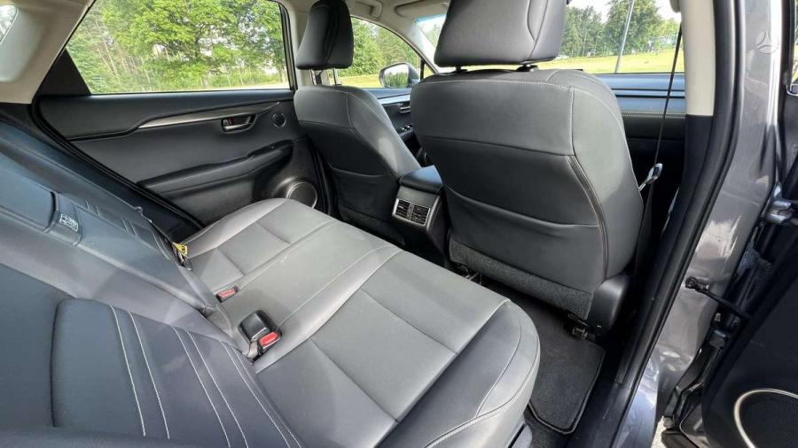 Lexus NX 300h 2018 Viļņa, ar dzinēja tilpumu 2.50 L un nobraukumu 153 tūkst. km par 23800 €, foto 14 vietnē AUTOMOTO.COM.LV