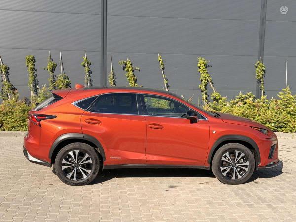 Orange Lexus NX 300h 2021 in Vilnius, with an engine capacity of 2.49 L and mileage of 53 thousand km for 32950 €, photo 4 on AUTOMOTO.COM.LV