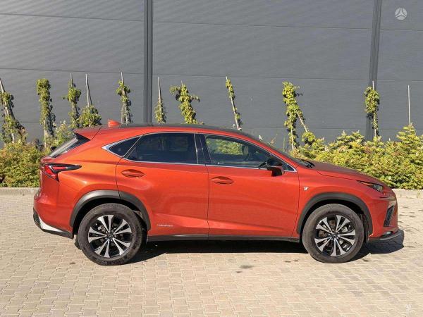 Orange Lexus NX 300h 2021 in Vilnius, with an engine capacity of 2.49 L and mileage of 53 thousand km for 31900 €, photo 4 on AUTOMOTO.COM.LV