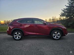 Sarkans Lexus NX 300h 2014 Kauņa, ar dzinēja tilpumu 2.49 L un nobraukumu 70 tūkst. km par 20450 €, foto 4 vietnē AUTOMOTO.COM.LV