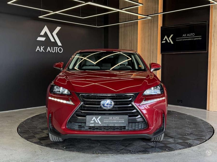 Red Lexus NX 300h 2016 in Kaunas, with an engine capacity of 2.49 L and mileage of 124 thousand km for 19490 €, photo 5 on AUTOMOTO.COM.LV
