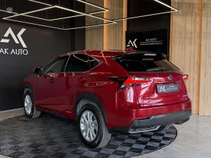 Red Lexus NX 300h 2016 in Kaunas, with an engine capacity of 2.49 L and mileage of 124 thousand km for 19490 €, photo 9 on AUTOMOTO.COM.LV