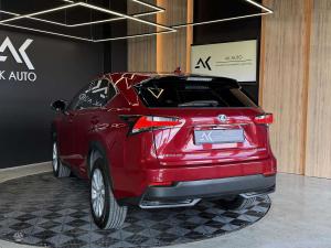 Red Lexus NX 300h 2016 in Kaunas, with an engine capacity of 2.49 L and mileage of 124 thousand km for 19490 €, photo 10 on AUTOMOTO.COM.LV