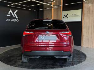 Red Lexus NX 300h 2016 in Kaunas, with an engine capacity of 2.49 L and mileage of 124 thousand km for 19490 €, photo 11 on AUTOMOTO.COM.LV