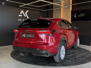 Red Lexus NX 300h 2016 in Kaunas, with an engine capacity of 2.49 L and mileage of 124 thousand km for 19490 €, photo 12 on AUTOMOTO.COM.LV