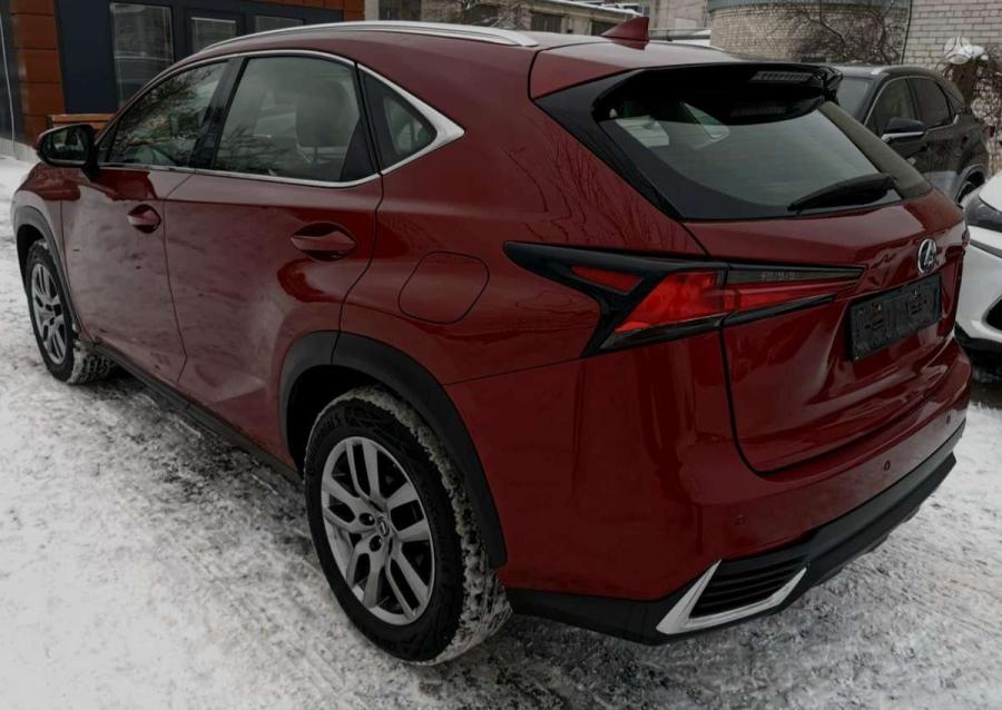 Sarkans Lexus NX 300h 2018 Viļņa, ar dzinēja tilpumu 2.50 L un nobraukumu 121 tūkst. km par 22800 €, foto 4 vietnē AUTOMOTO.COM.LV