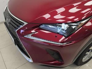 Красный Лексус NX 300h 2018 в Вильнюс, объемом двигателя 2.49 л и пробегом 95 тыс. км за 25490 €, фото 5 на AUTOMOTO.COM.LV