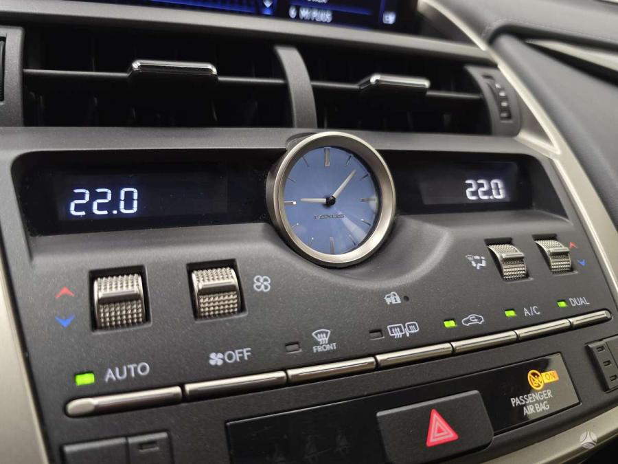 Красный Лексус NX 300h 2018 в Вильнюс, объемом двигателя 2.49 л и пробегом 95 тыс. км за 25490 €, фото 30 на AUTOMOTO.COM.LV