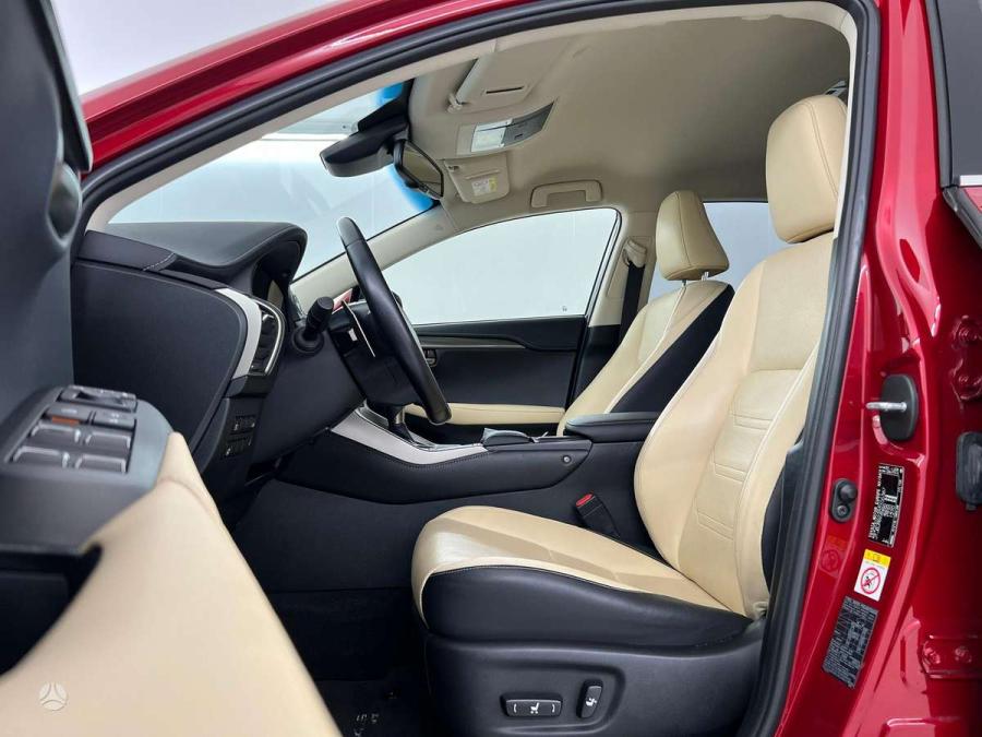Sarkans Lexus NX 300h 2018 Viļņa, ar dzinēja tilpumu 2.49 L un nobraukumu 68 tūkst. km par 31900 €, foto 12 vietnē AUTOMOTO.COM.LV