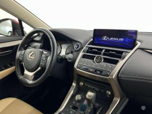 Sarkans Lexus NX 300h 2018 Viļņa, ar dzinēja tilpumu 2.49 L un nobraukumu 68 tūkst. km par 31900 €, foto 15 vietnē AUTOMOTO.COM.LV