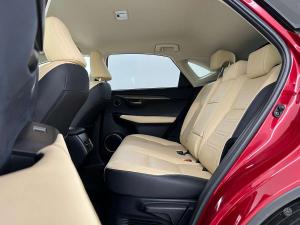Sarkans Lexus NX 300h 2018 Viļņa, ar dzinēja tilpumu 2.49 L un nobraukumu 68 tūkst. km par 31900 €, foto 20 vietnē AUTOMOTO.COM.LV