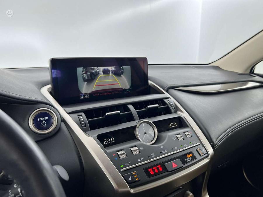 Sarkans Lexus NX 300h 2018 Viļņa, ar dzinēja tilpumu 2.49 L un nobraukumu 68 tūkst. km par 31900 €, foto 23 vietnē AUTOMOTO.COM.LV