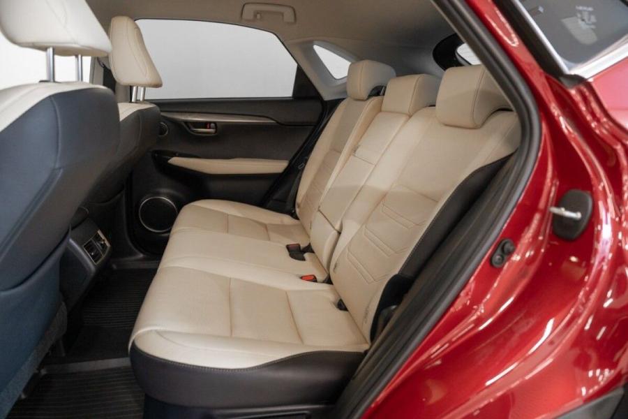 Red Lexus NX 300h 2019 in Vilnius, with an engine capacity of 2.50 L and mileage of 81 thousand km for 26500 €, photo 24 on AUTOMOTO.COM.LV