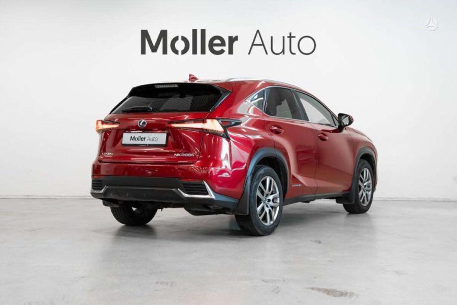 Sarkans Lexus NX 300h 2019 Viļņa, ar dzinēja tilpumu 2.50 L un nobraukumu 81 tūkst. km par 26500 €, foto 4 vietnē AUTOMOTO.COM.LV